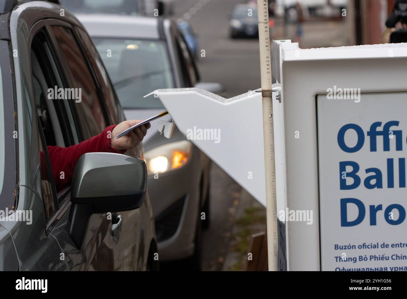 Us elections voter drop box hi-res stock photography and images - Alamy