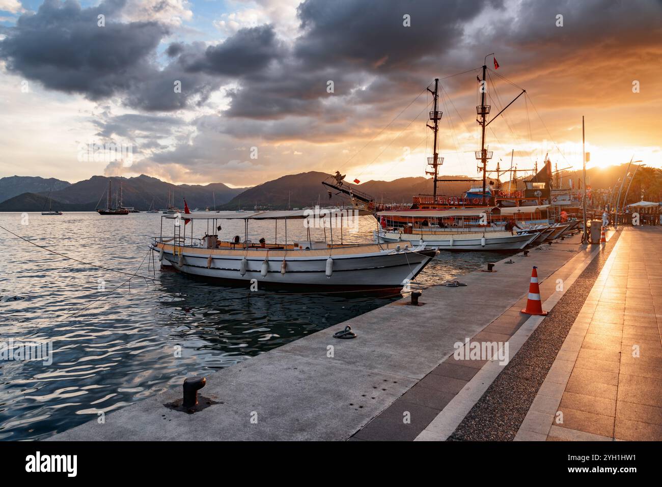 Cruise port marmaris hi-res stock photography and images - Alamy