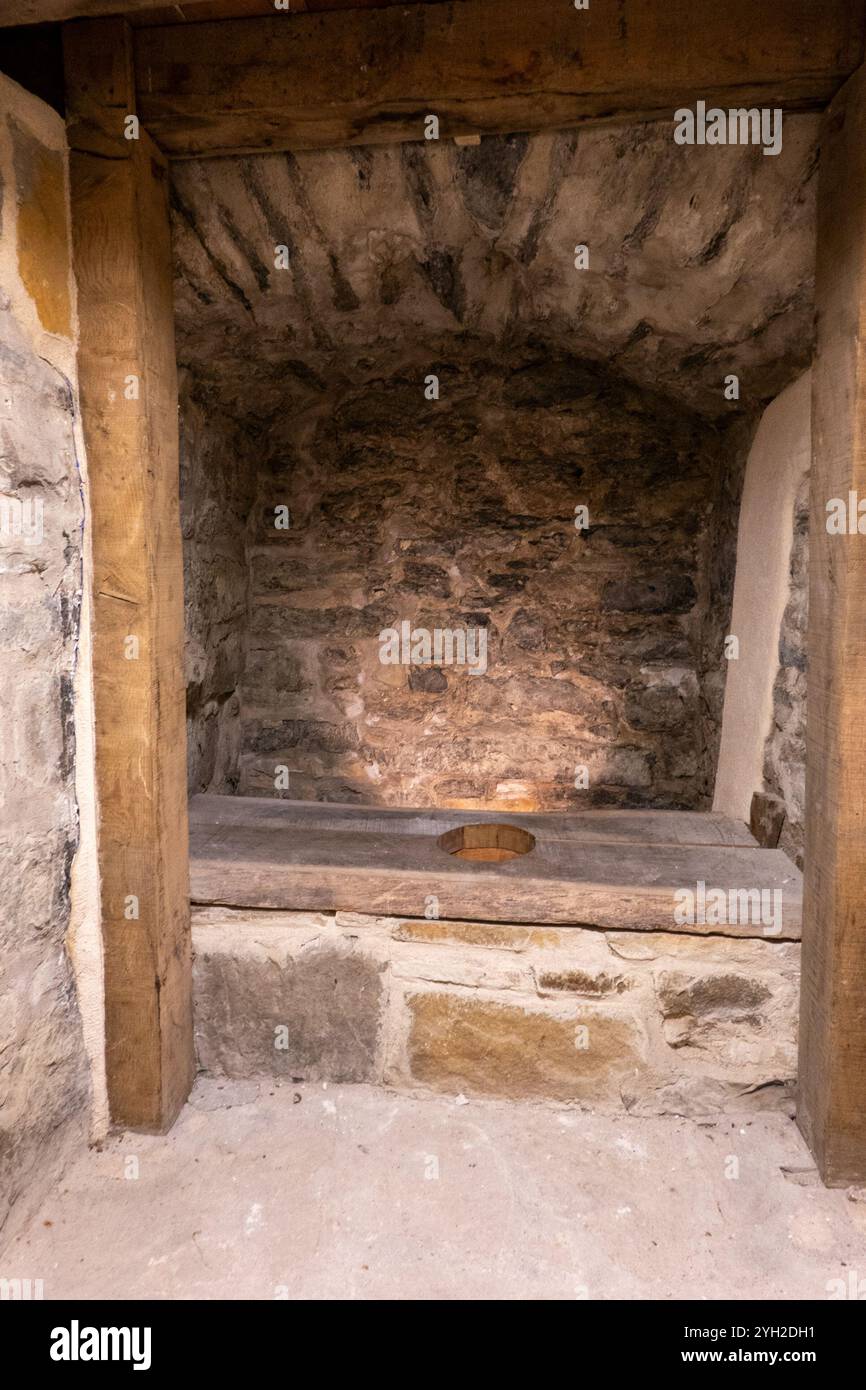 Garderobe castle toilet hi-res stock photography and images - Alamy