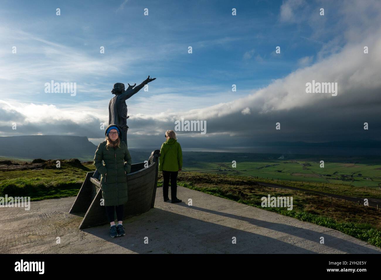 Manannán mac lir statue hi-res stock photography and images - Alamy