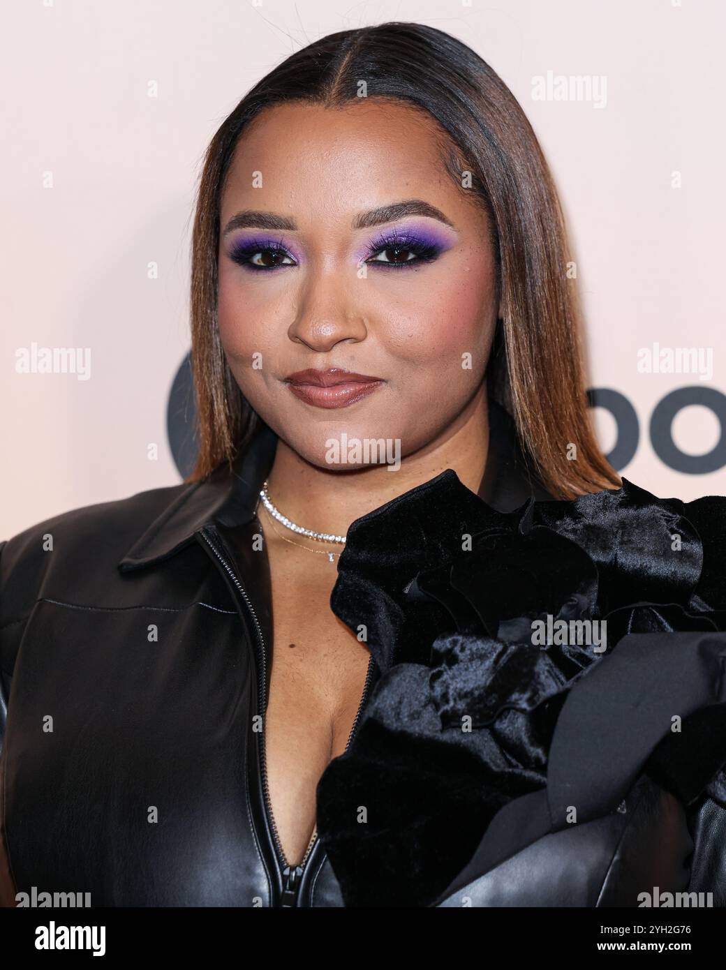 BEVERLY HILLS, LOS ANGELES, CALIFORNIA, USA - NOVEMBER 08: Alex Isley ...