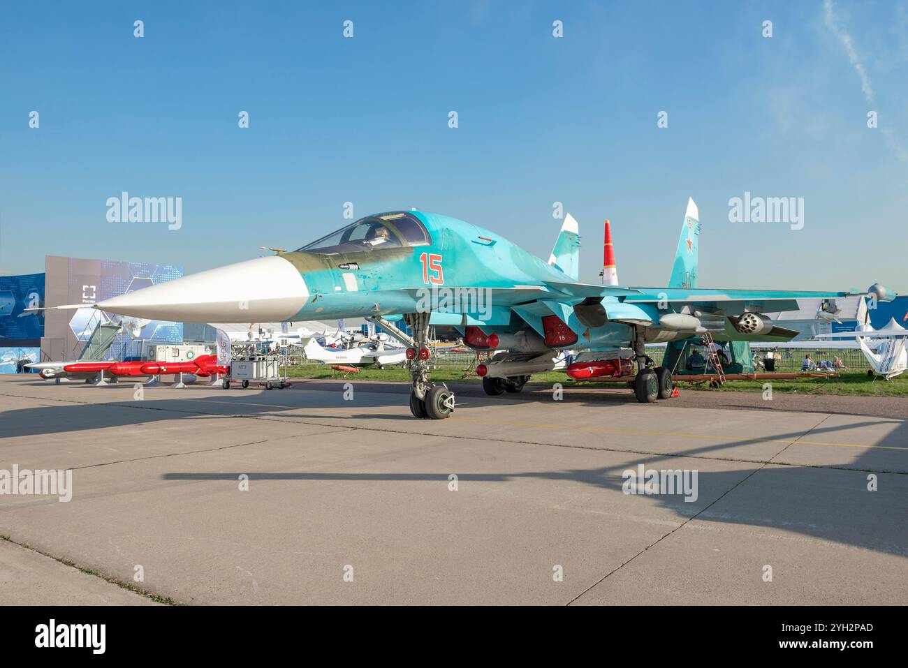 Sukhoi su 32 hi-res stock photography and images - Alamy
