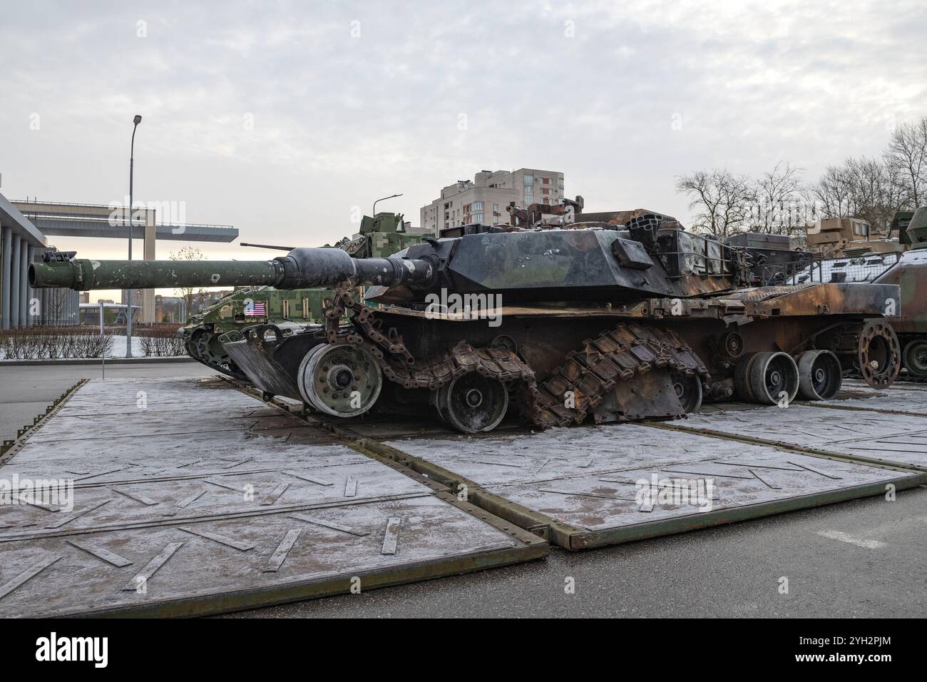 M1 abrams tank hi-res stock photography and images - Alamy