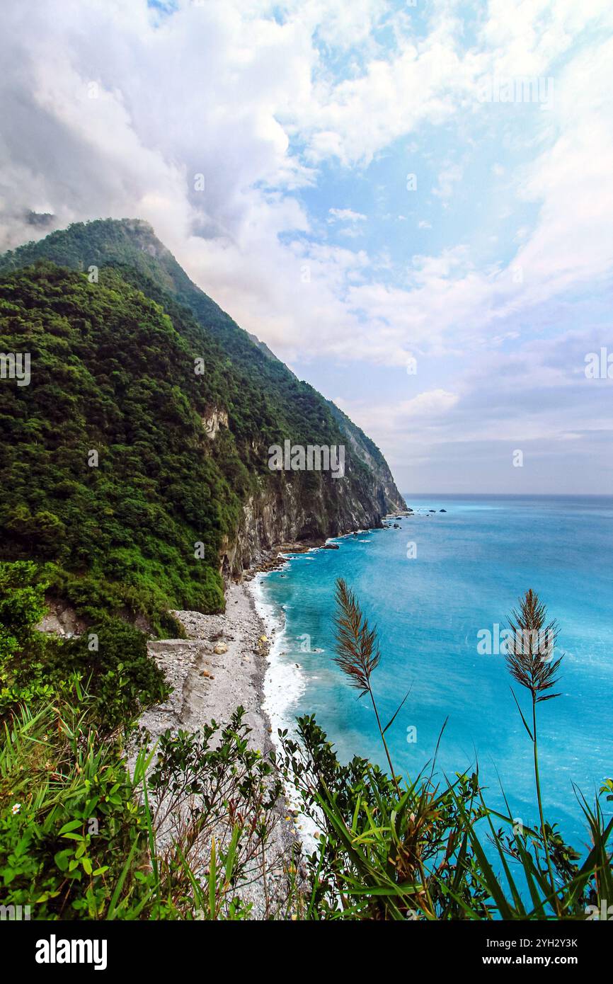 Stunning Coastal View of Hualien Beach, Taiwan Stock Photo - Alamy