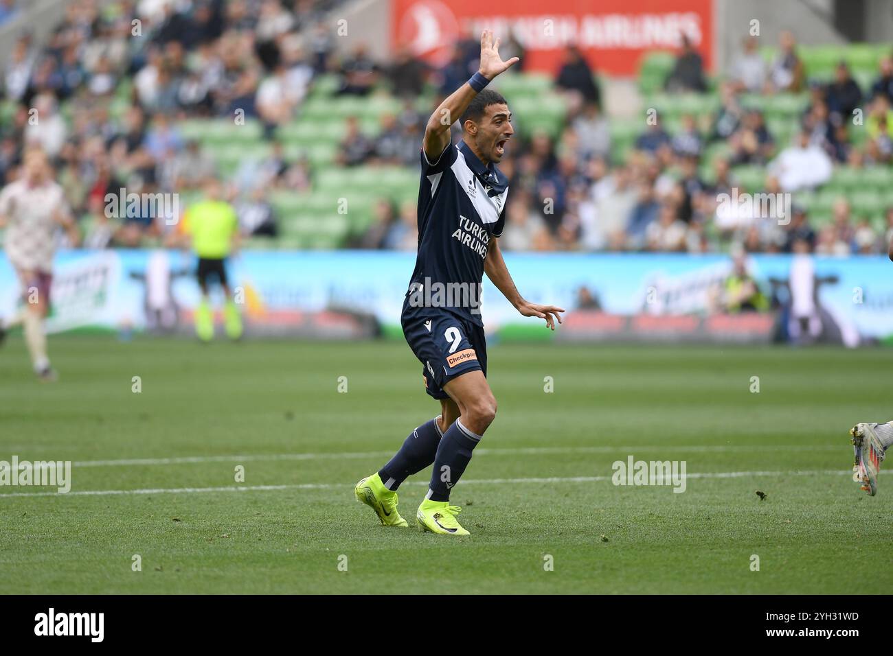 Australian football player nikos vergos hi-res stock photography and ...