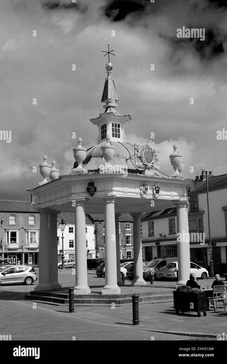 The historic Market Cross, Beverley town, East Riding of Yorkshire ...