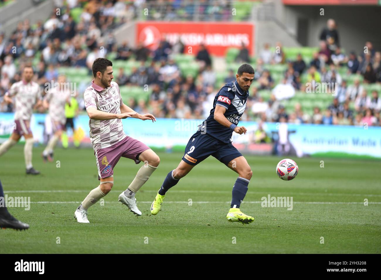 Australian football player nikos vergos hi-res stock photography and ...