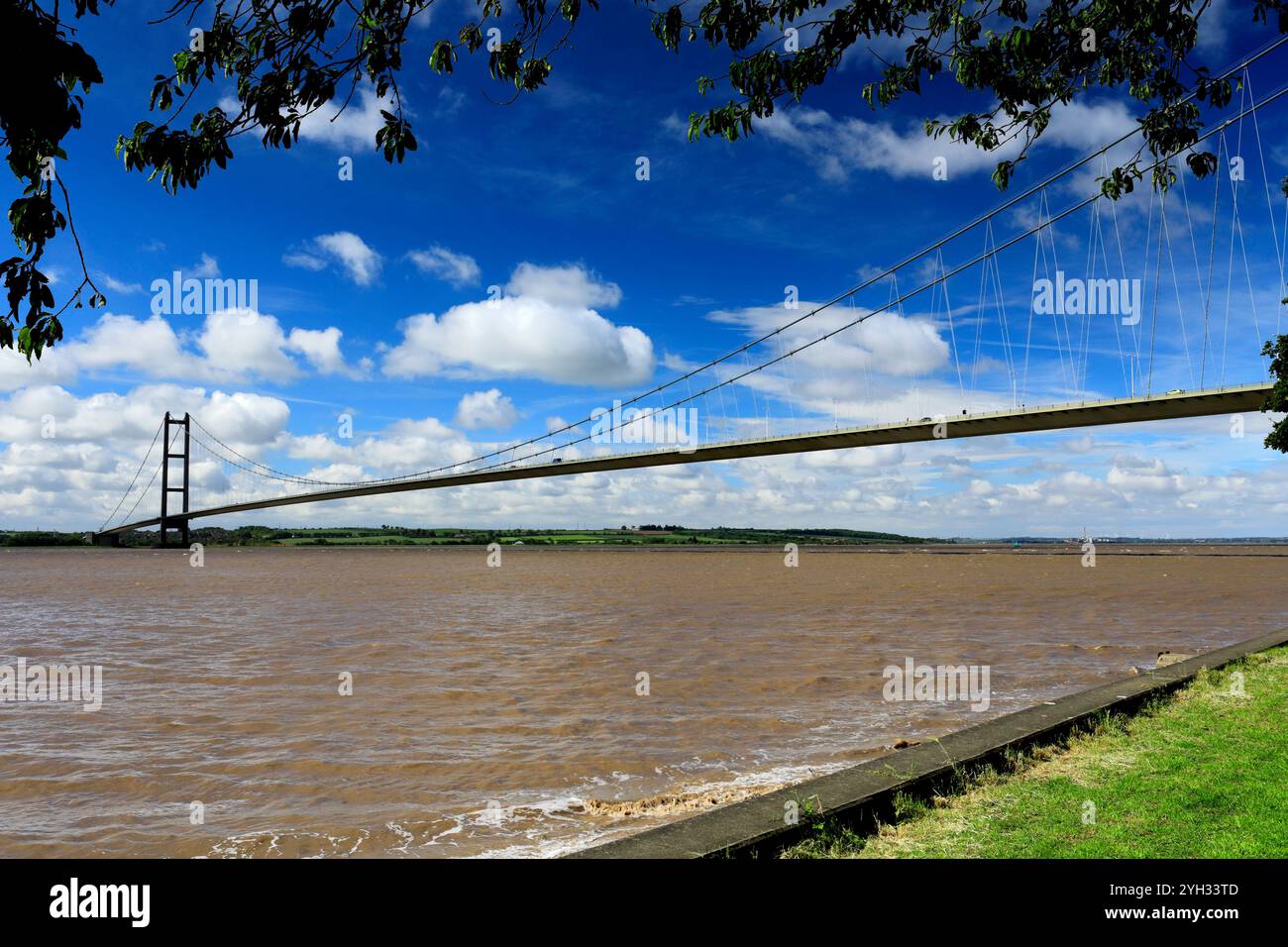Summer view over the Humber bridge from the Hessle Foreshore; East ...