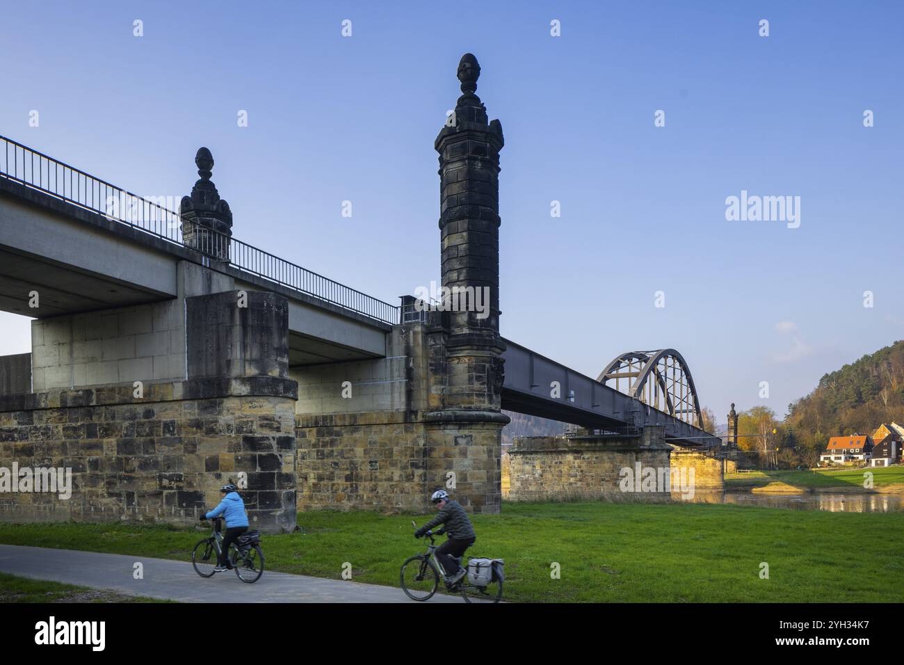 The Carola Bridge is a 187 m long railway bridge that spans the Elbe ...