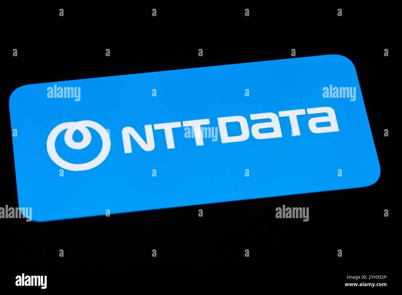 Ntt data hi-res stock photography and images - Alamy