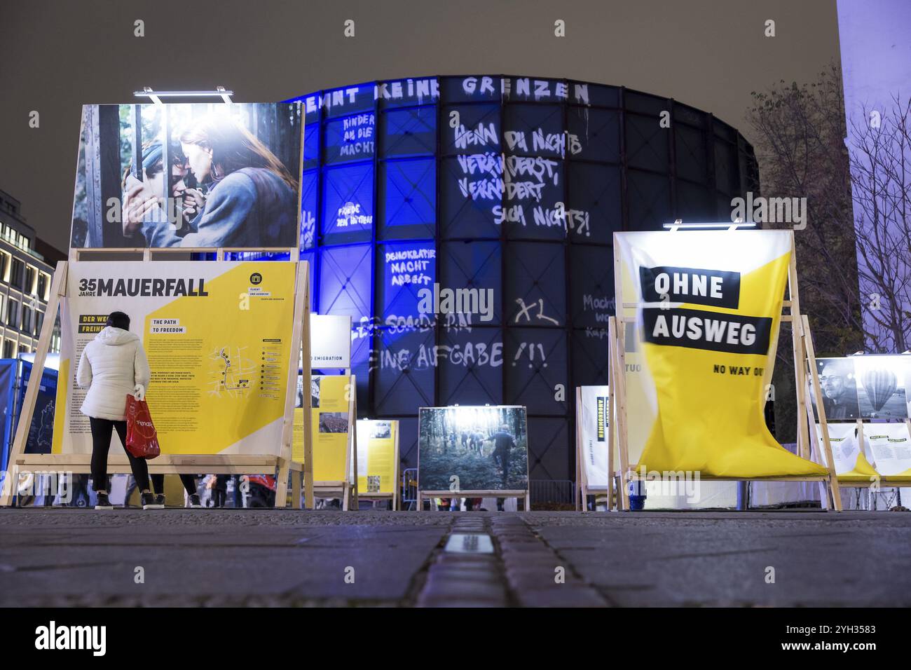 Exhibition in front of the asisi Panorama Berlin Die Mauer / The Wall ...