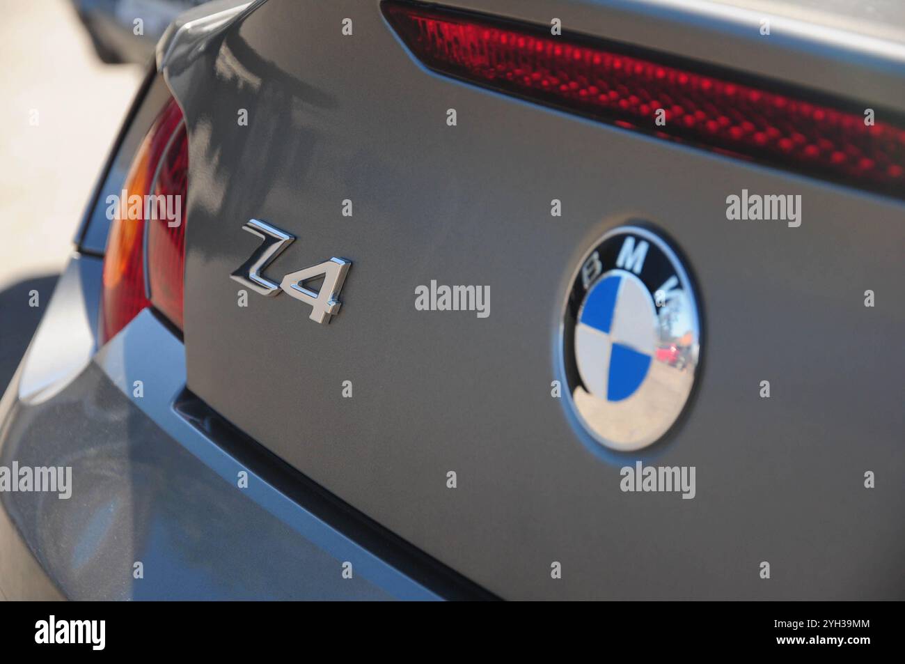 Z4 emblem hi-res stock photography and images - Alamy