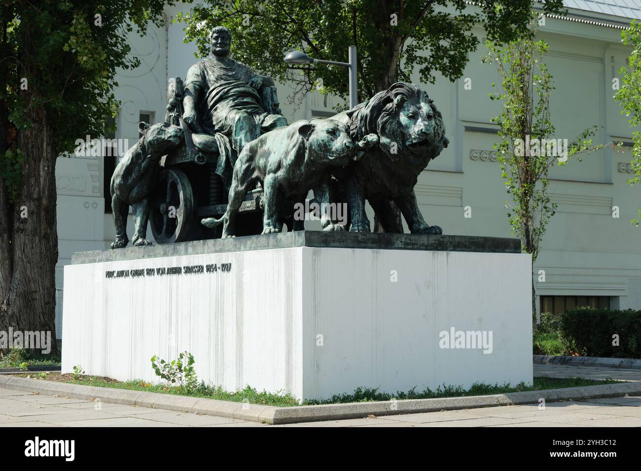 Marc Aurel and Chariot Drawn by Lions Bronze Statue in Front of th ...
