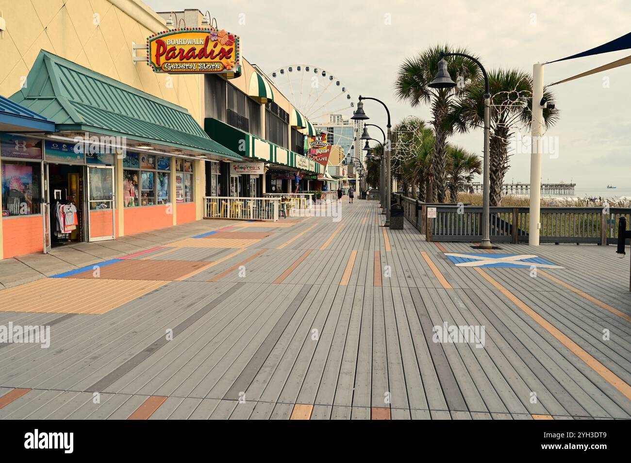 Boardwalk at Myrtle beach in South Carolina Stock Photo - Alamy