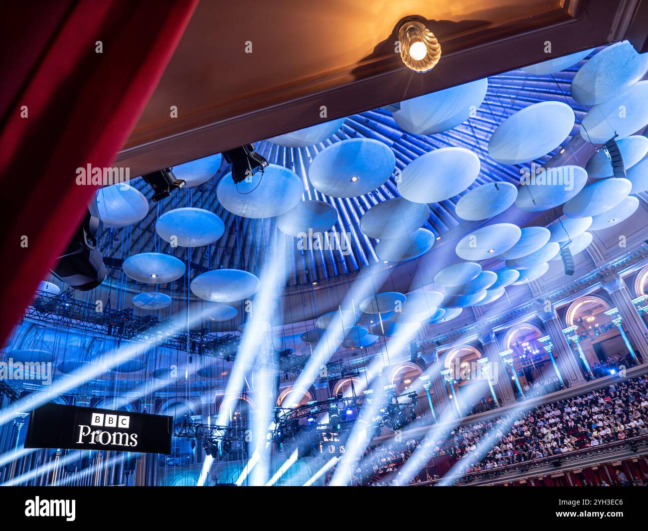 Tv lighting flare flaring and proms signs hi-res stock photography and ...