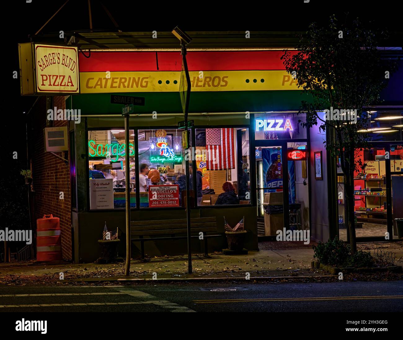 Pizzeria pizza logo hi-res stock photography and images - Alamy