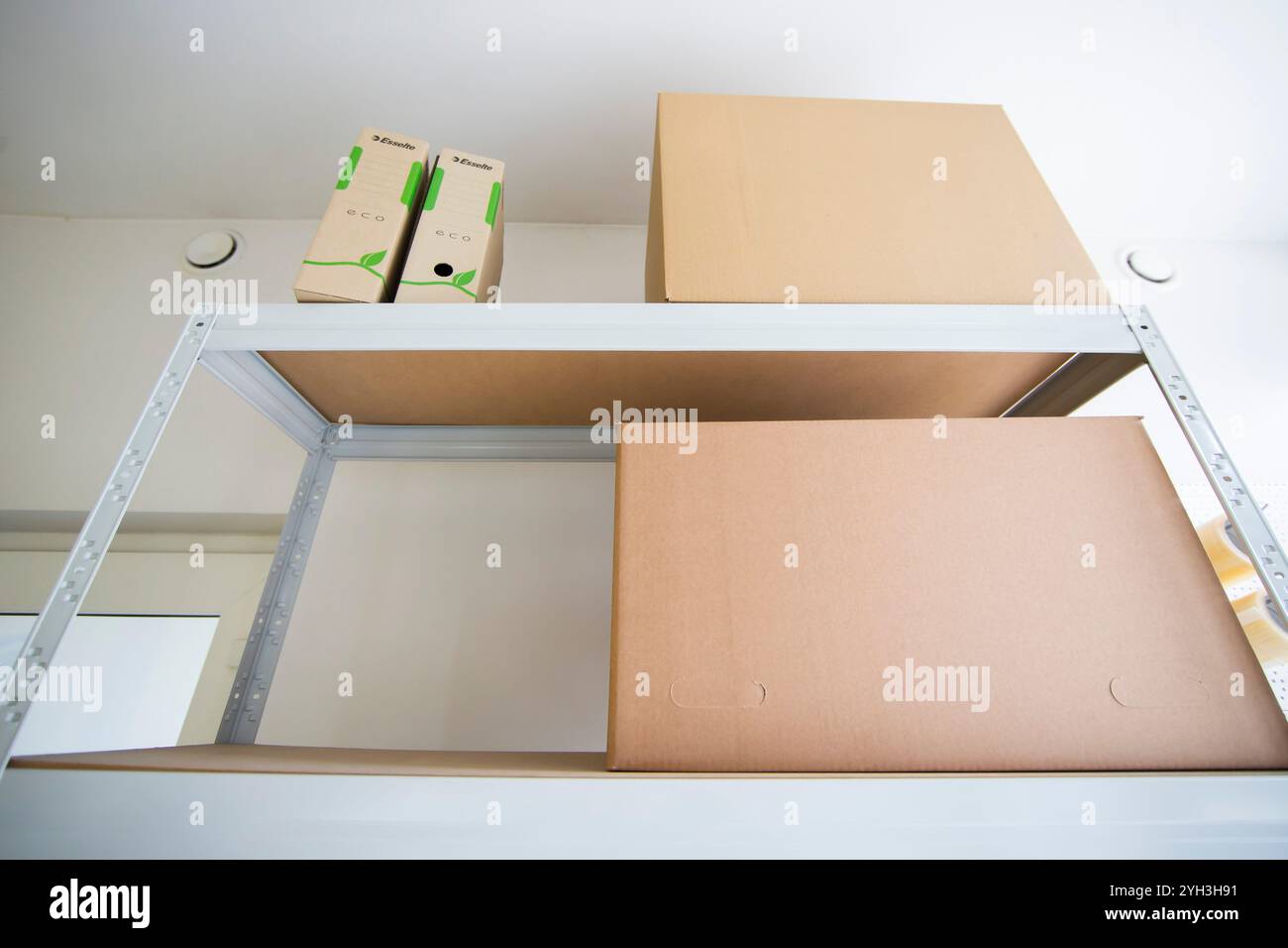 Shelvingorganization hi-res stock photography and images - Alamy