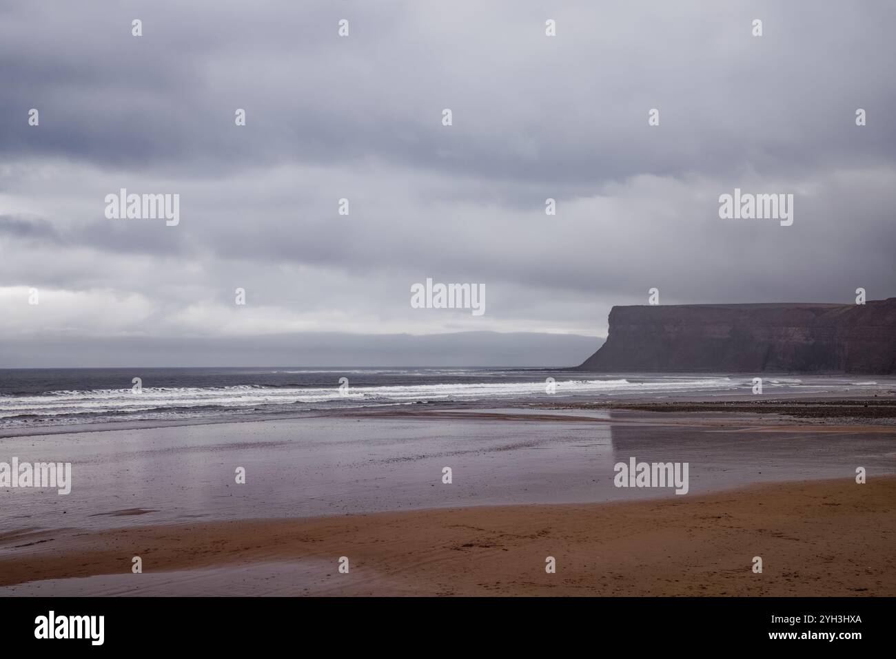Hunt cliff saltburn hi-res stock photography and images - Alamy