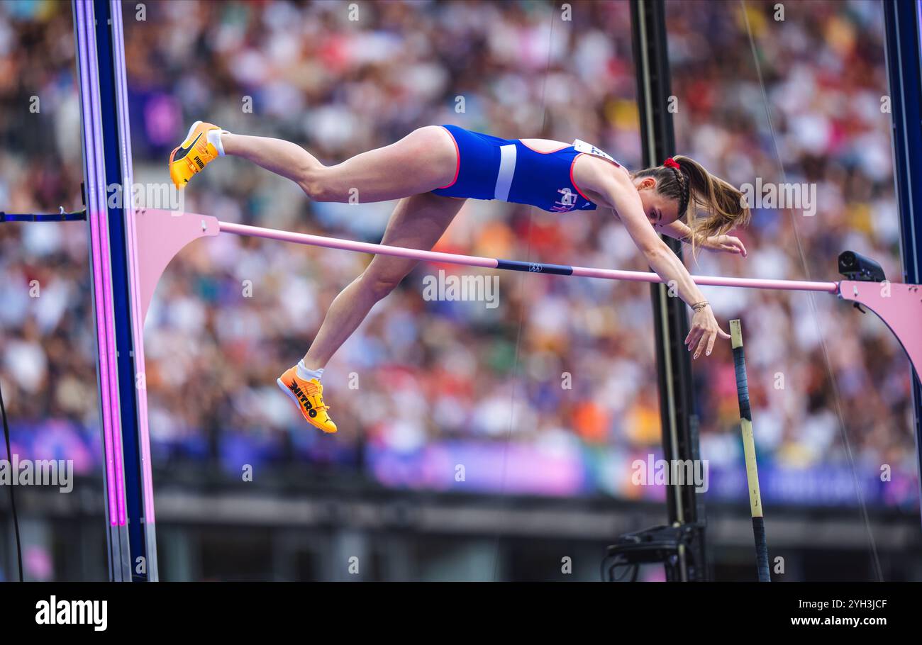 Ninon Chapelle participating in the pole vault at the Paris 2024 ...