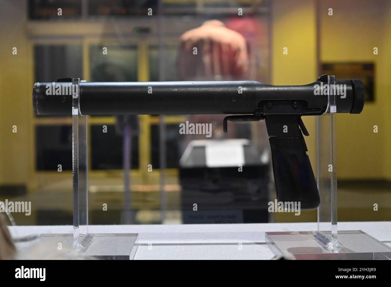 Welrod Fully silenced secret agents pistol from World War Two Stock ...