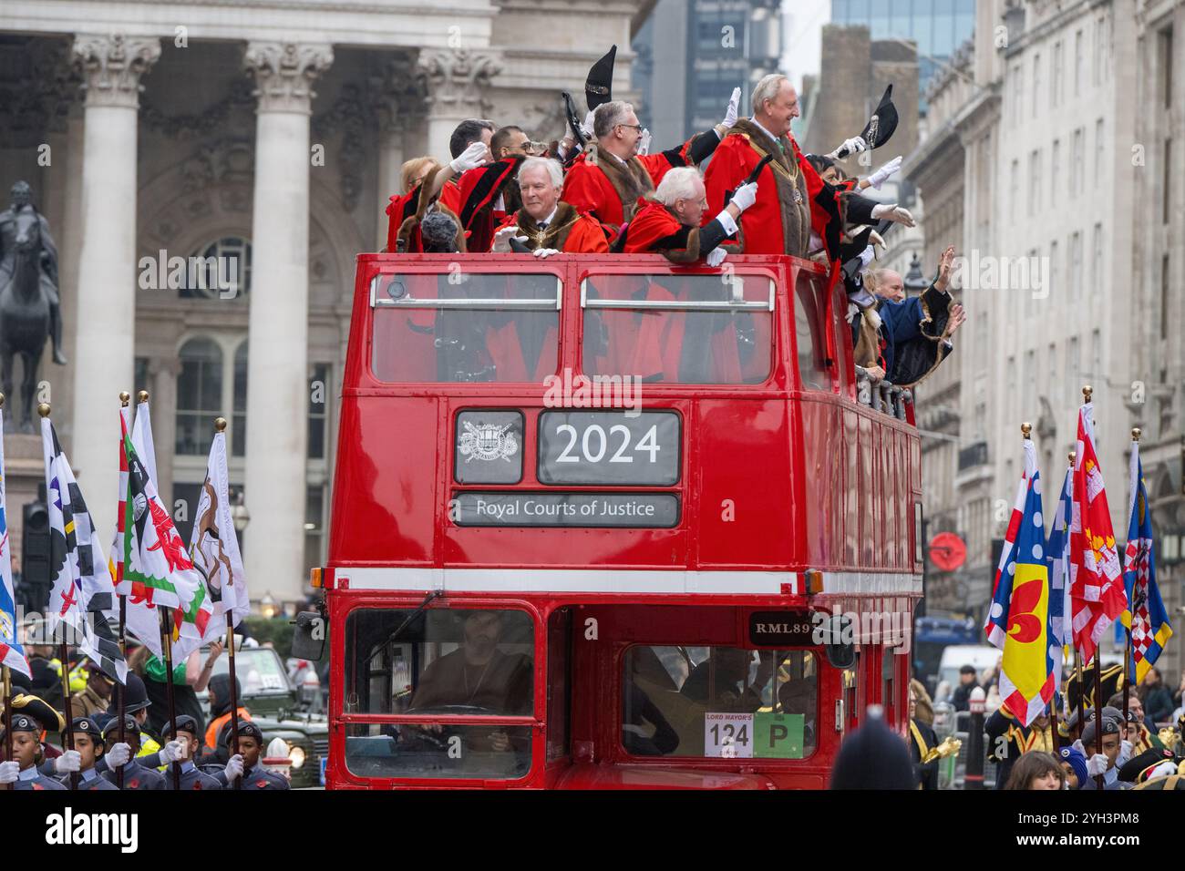 London, UK, 09 November, 2024. Participants take part in the annual ...
