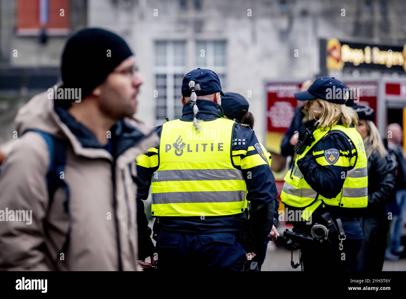 AMSTERDAM -Police officers on Dam Square. Extra security measures are ...