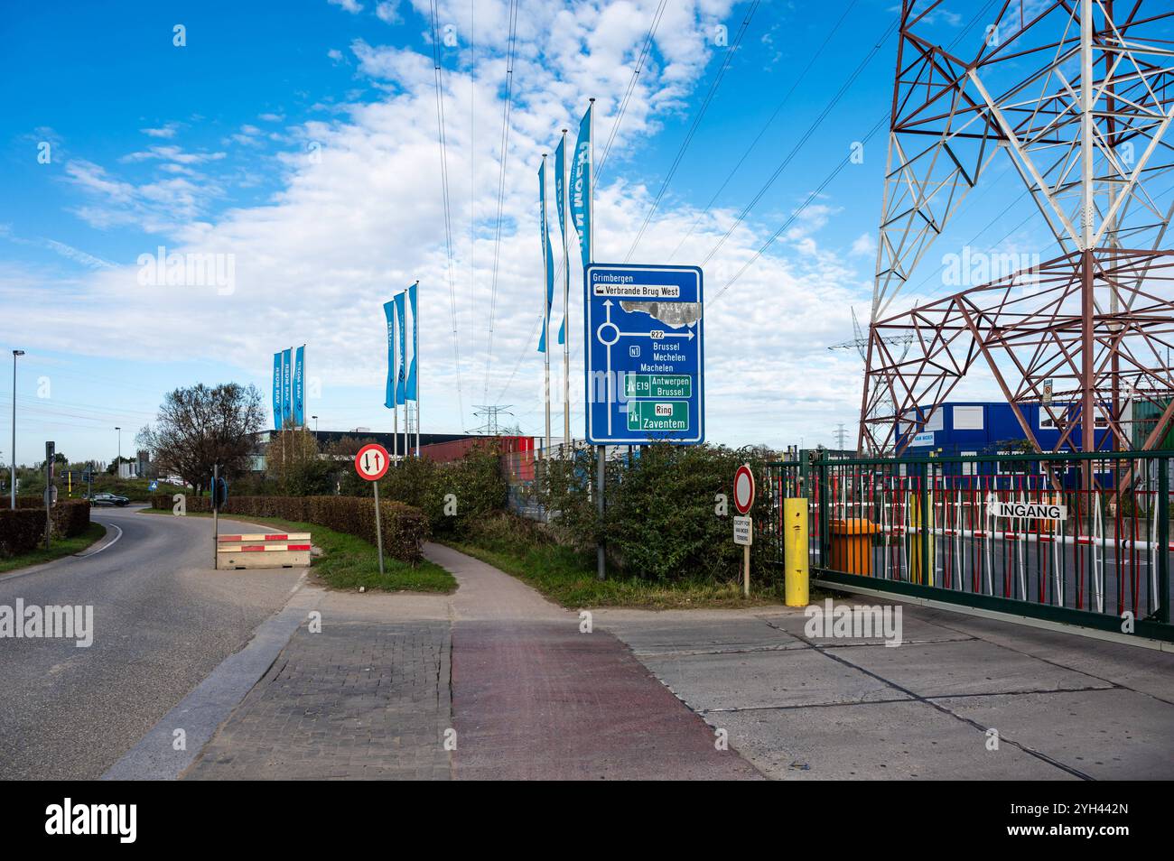 Direction signs to main roads and highways in Grimbergen, Flemish ...