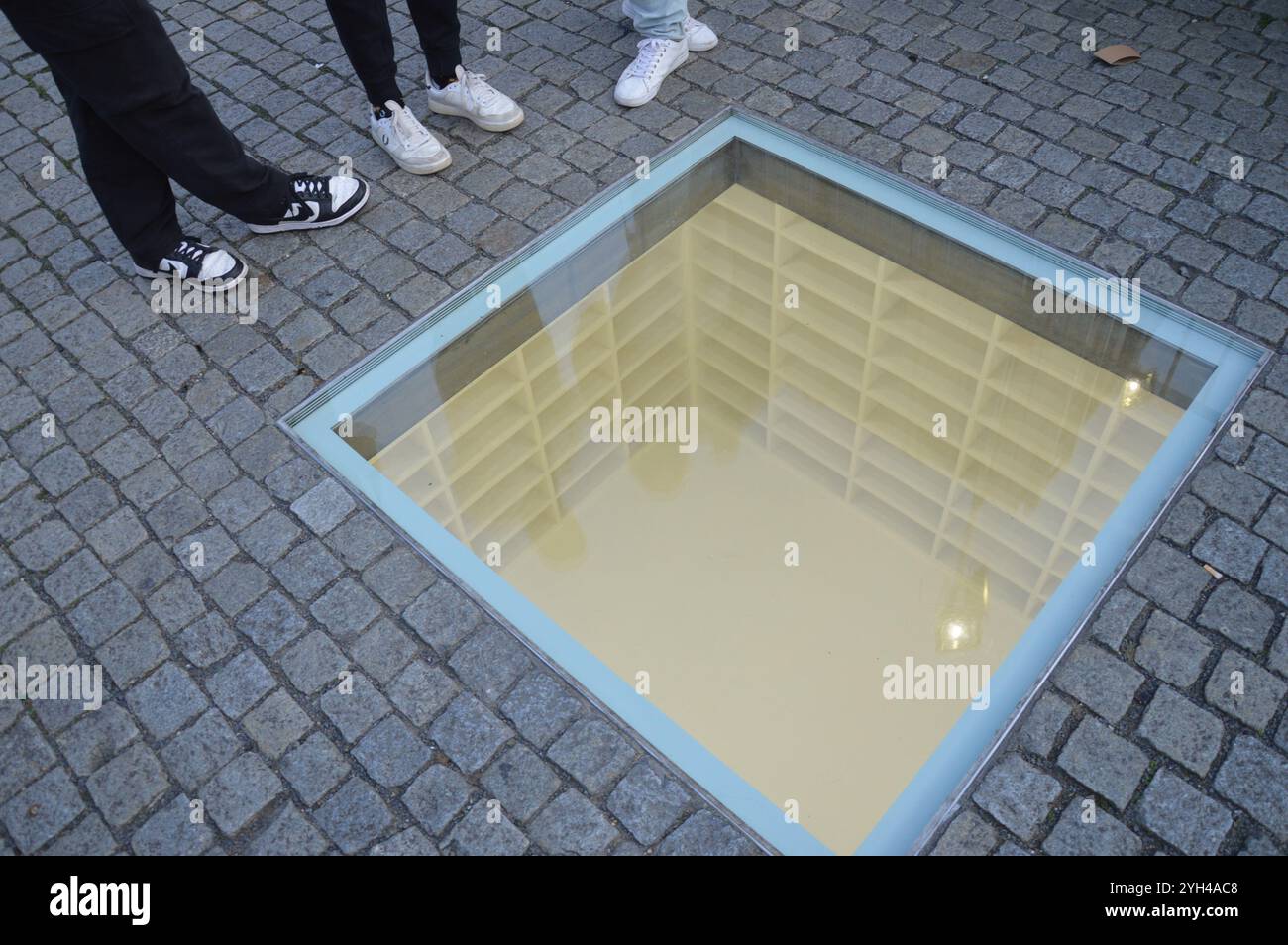 Memorial nazi book burning berlin hi-res stock photography and images ...