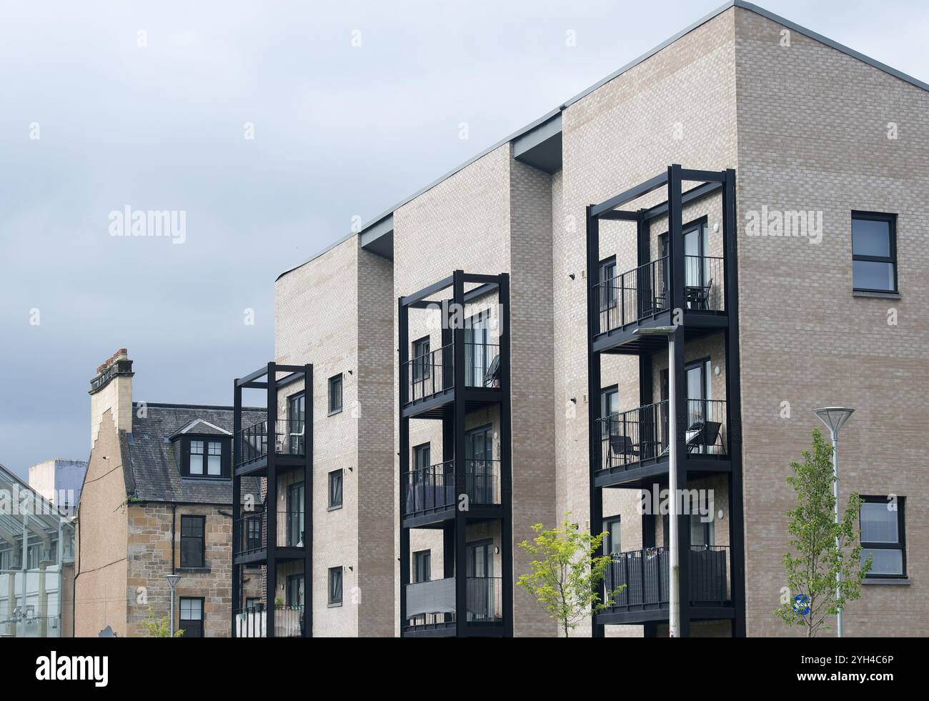 High rise living benefits hi-res stock photography and images - Alamy