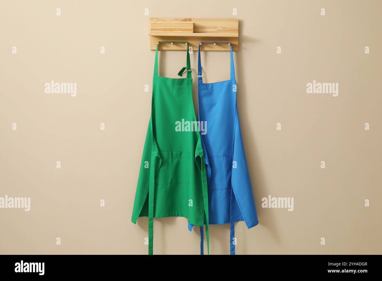 Two aprons hi-res stock photography and images - Alamy