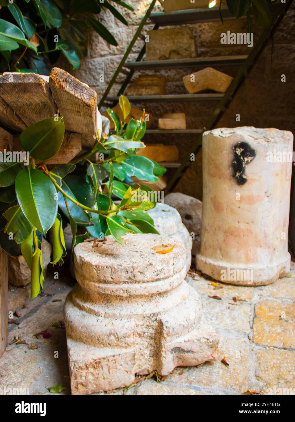 Architectural details in archaeological hi-res stock photography and ...