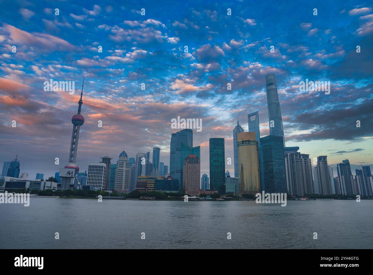 Shanghai Skyline with Oriental Pearl Tower and Shanghai Tower Stock ...