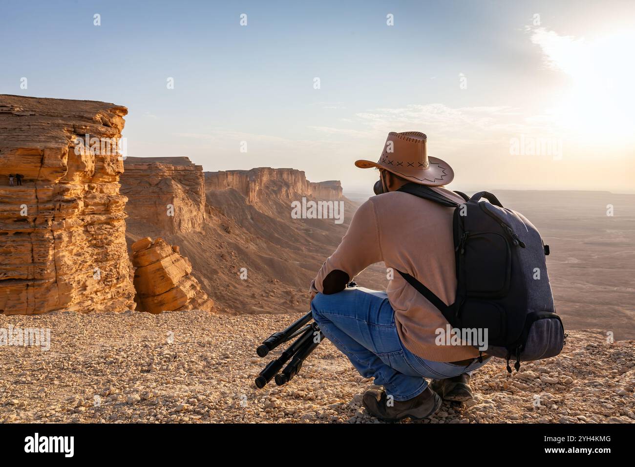 An adventure photographer in Edge of the World, a natural landmark and ...