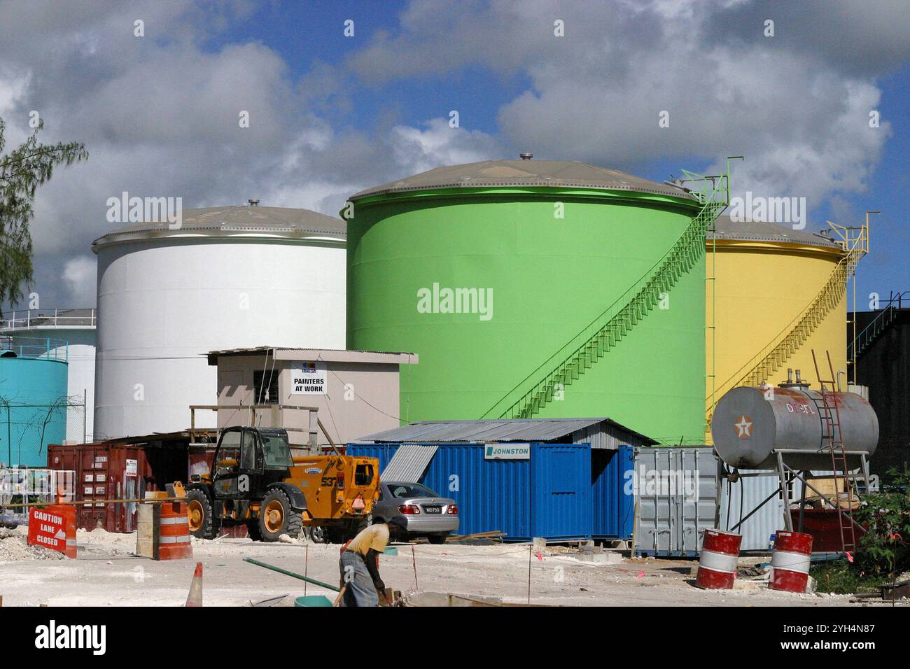 Oil storage tanks in barbados hi-res stock photography and images - Alamy