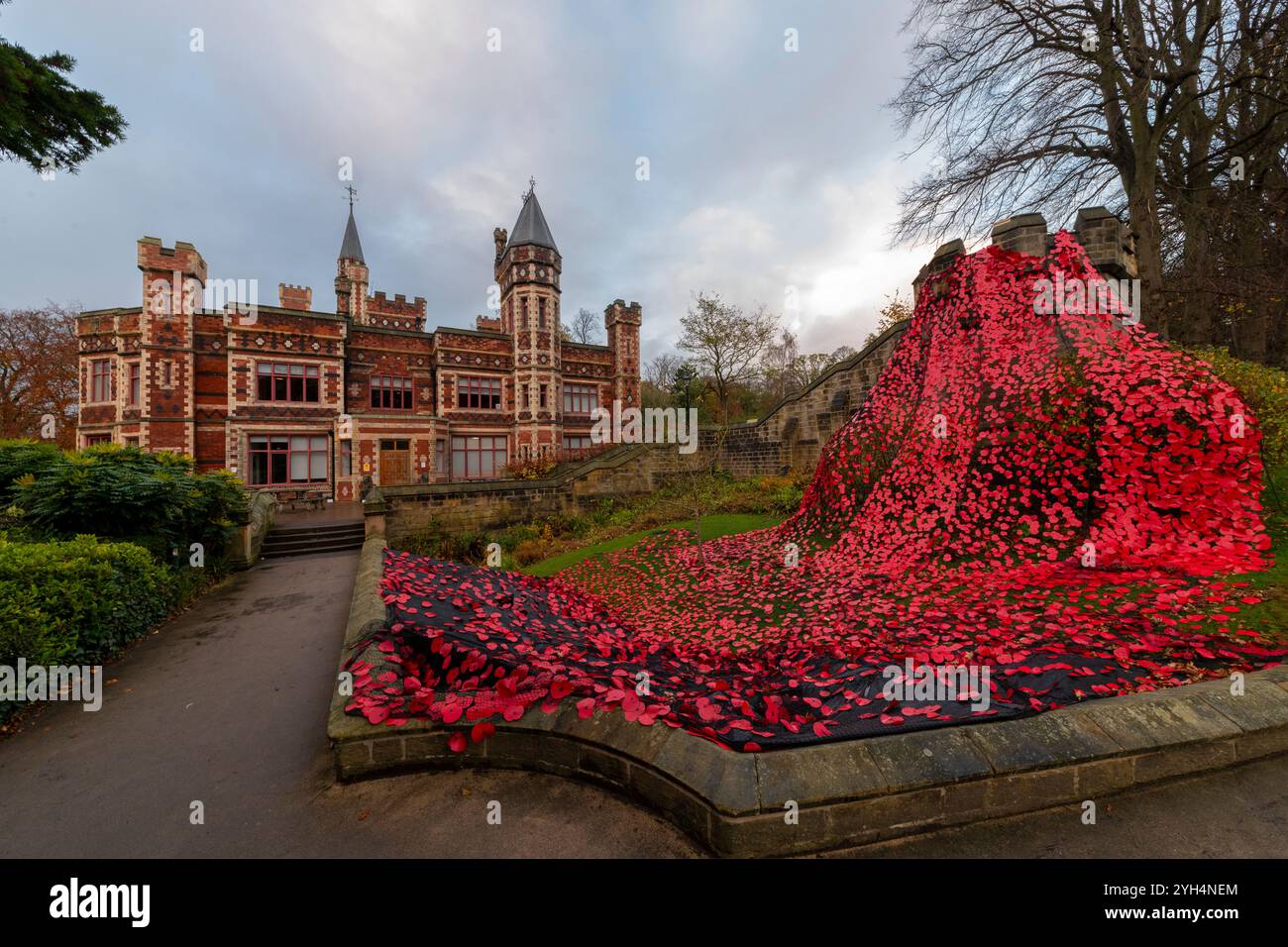 Saltwell towers saltwell park gateshead hi-res stock photography and ...