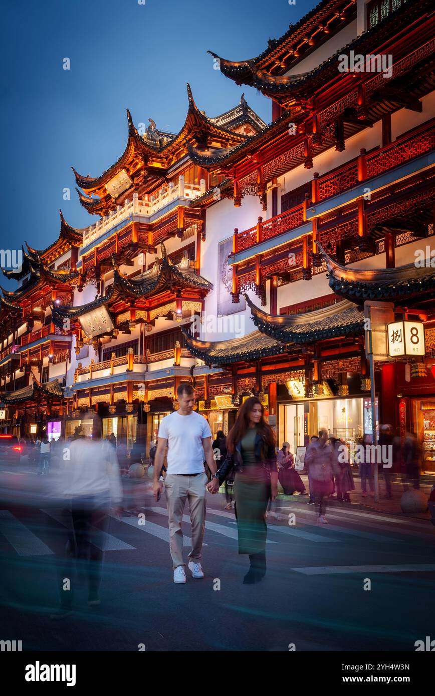 Evening Scene in Shanghai's Old Town with Traditional Architecture ...