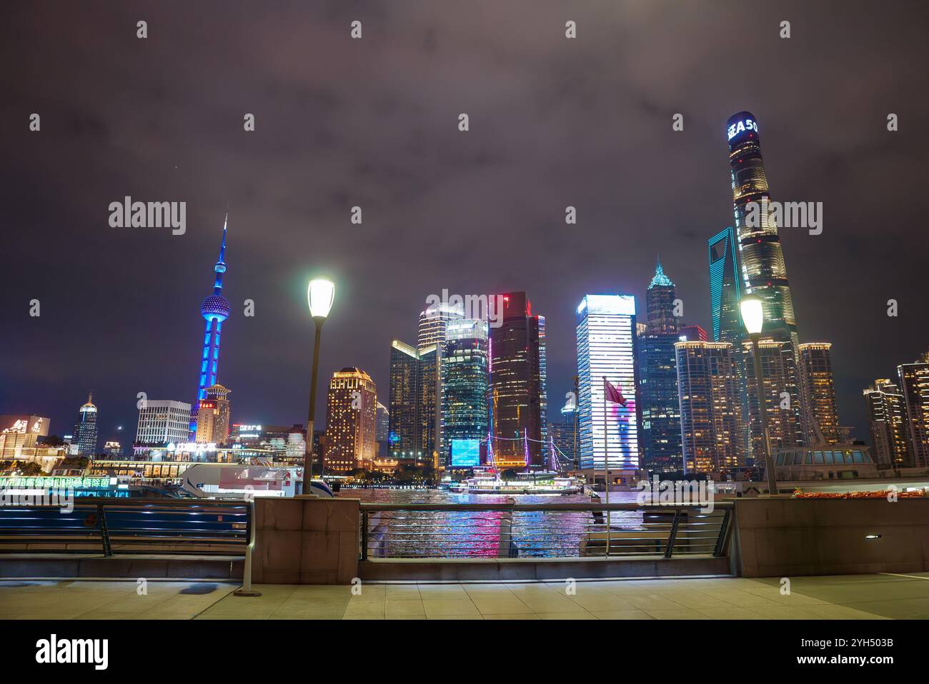 Nighttime View of Shanghai Skyline with Oriental Pearl Tower Stock ...