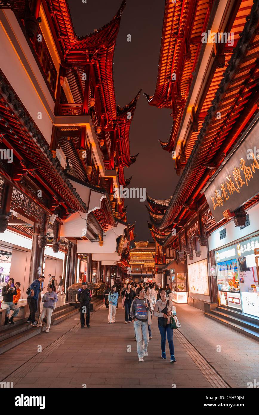 Vibrant Street Scene in Shanghai's Old Town with Traditional ...