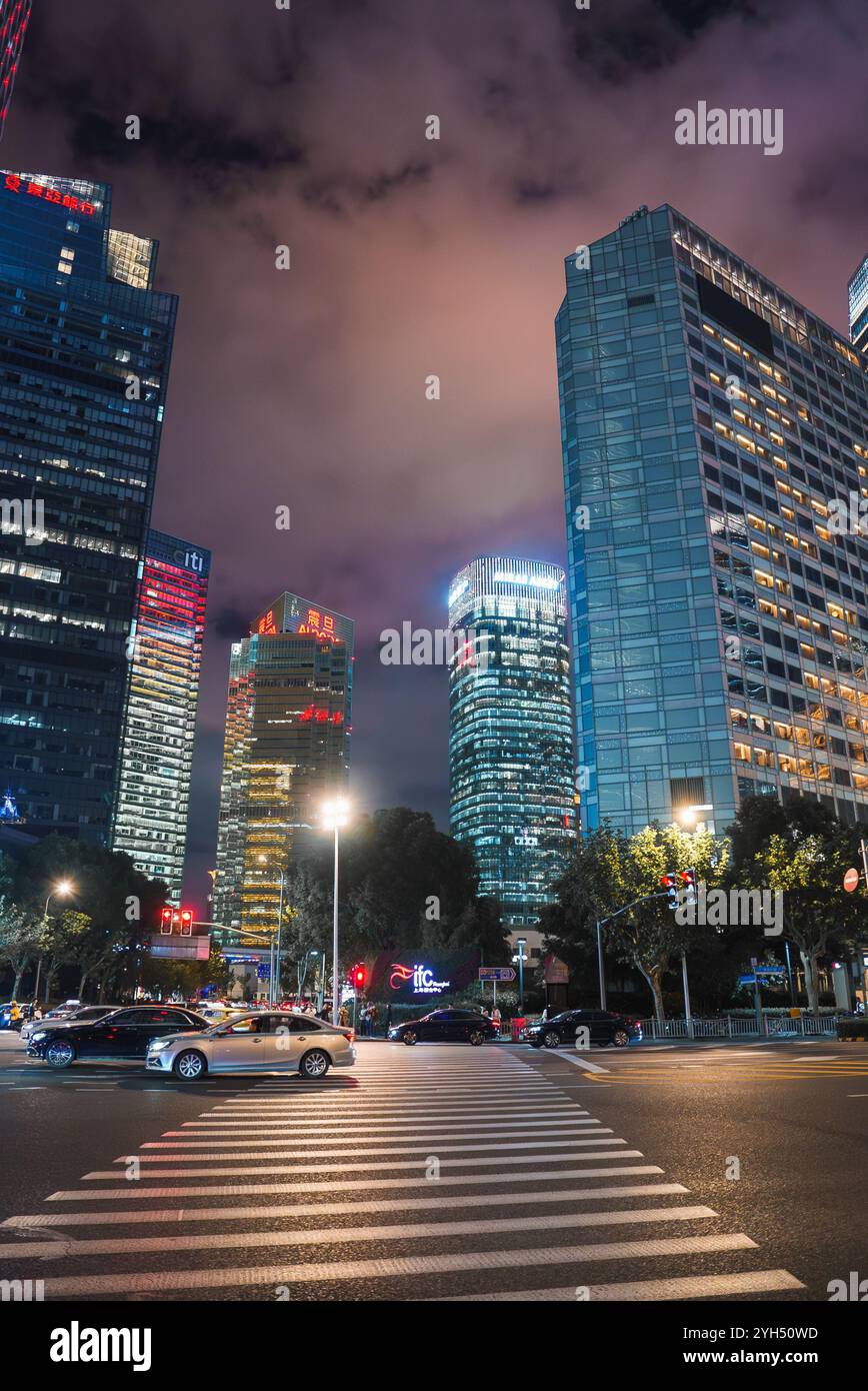Nighttime Intersection in Shanghai with Oriental Pearl Tower Stock ...