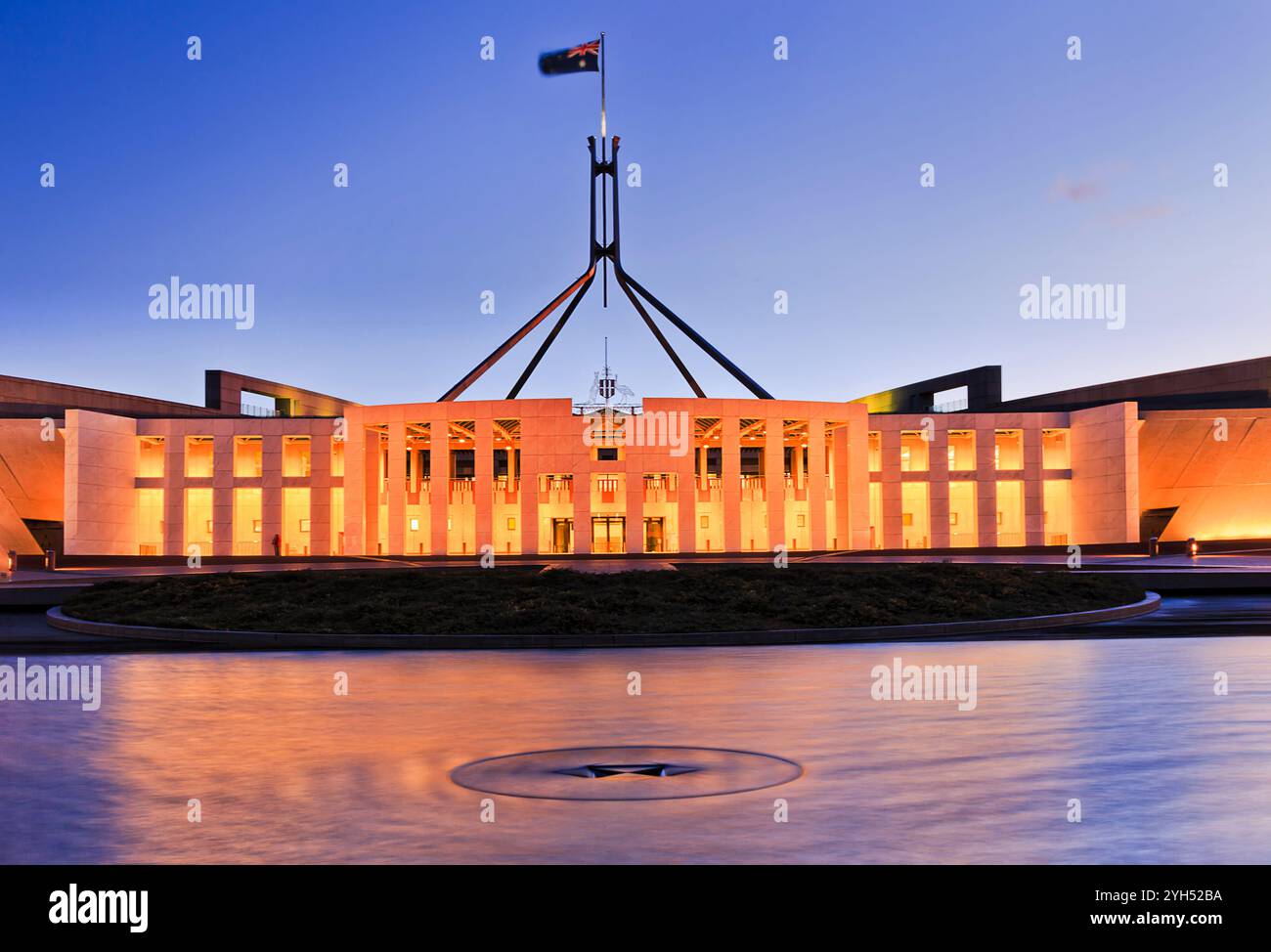 Parliament house canberra sunset hi-res stock photography and images ...