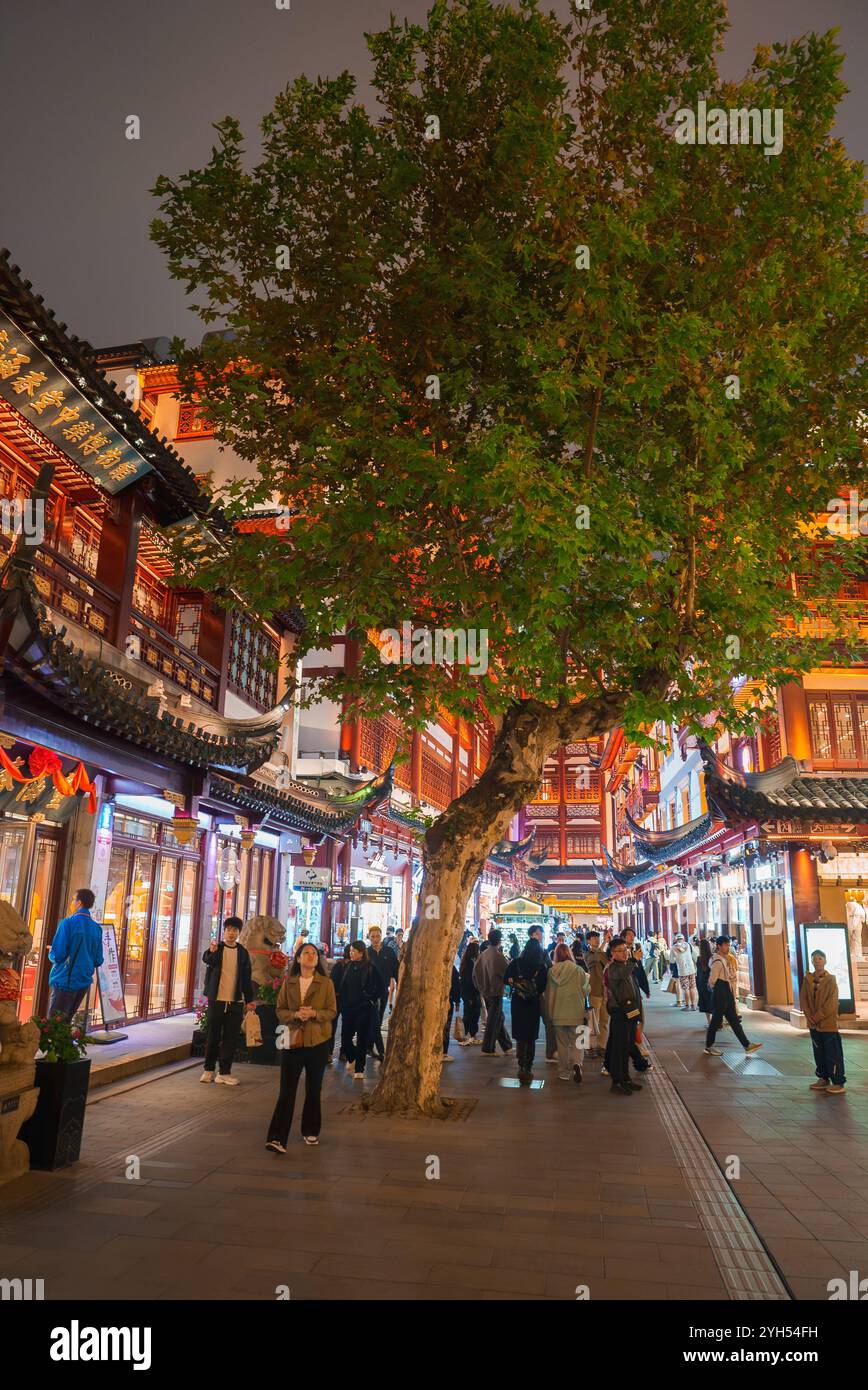 Vibrant Street Scene in Shanghai's Old Town with Traditional ...