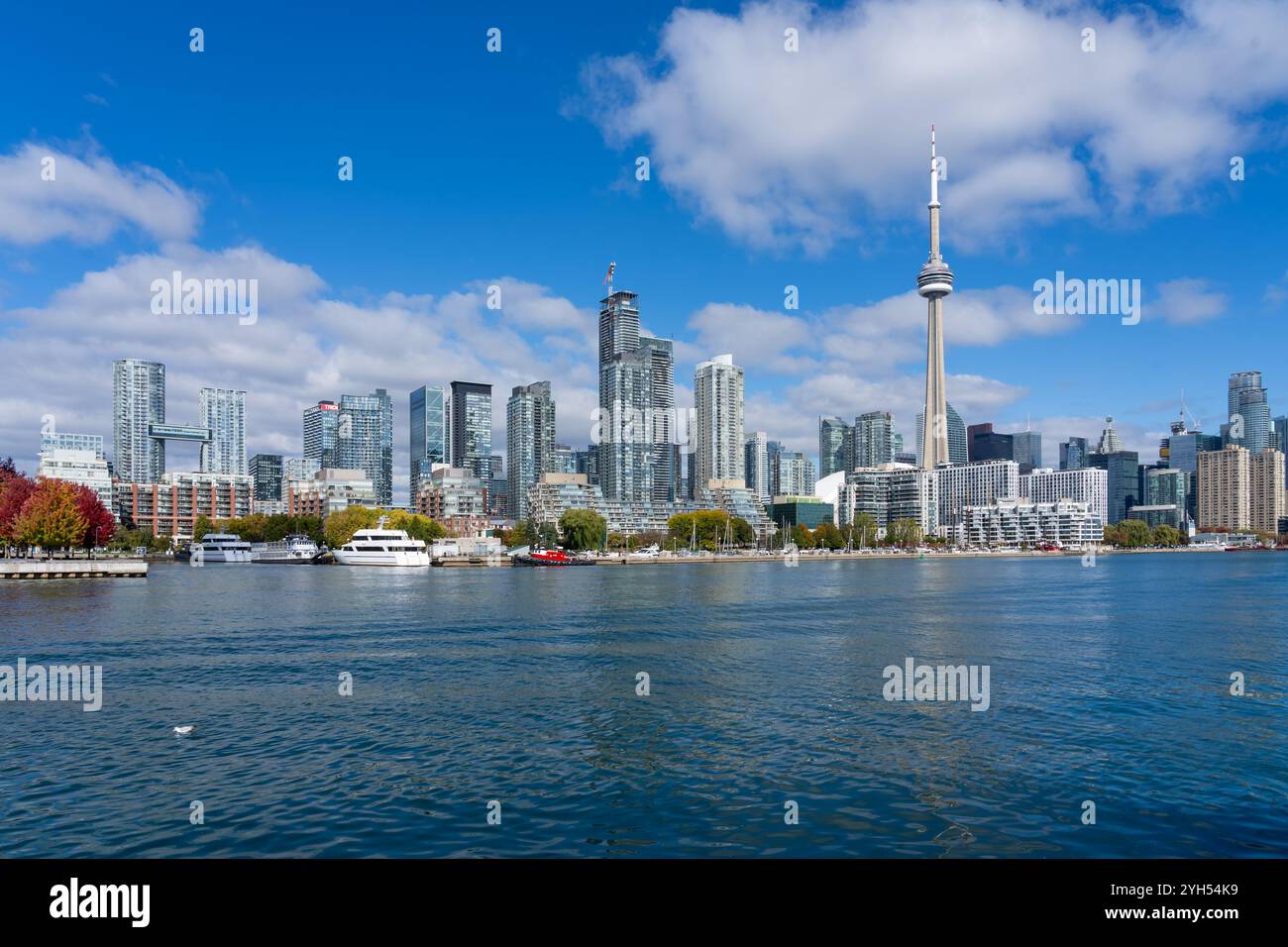 Panoramic view toronto cn tower hi-res stock photography and images - Alamy