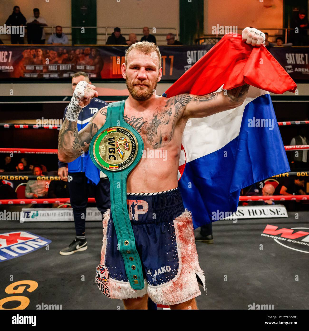 Warren boxing management presents plantic vs bulacio hi-res stock photography and images - Alamy