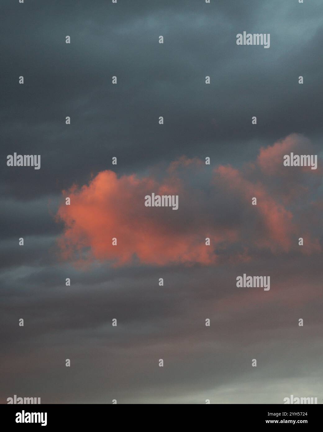 Clouds time lapse stormy sky hi-res stock photography and images - Alamy