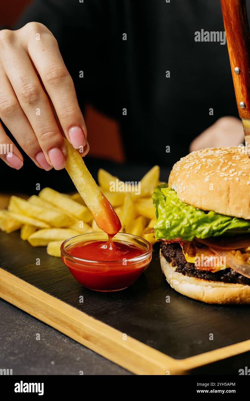 Fry moment hi-res stock photography and images - Alamy