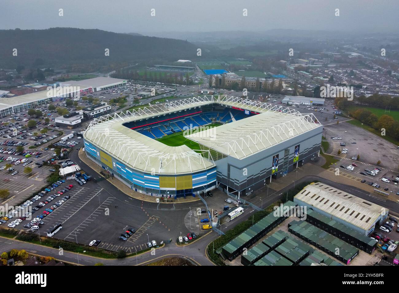 Uk football stadium aerial hi-res stock photography and images - Alamy