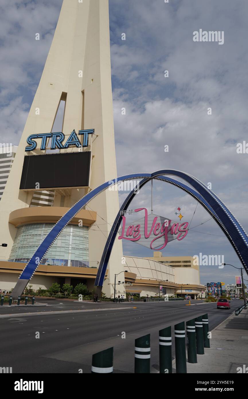 Iconic sites around Las Vegas, Nevada - including the view of the Strip ...