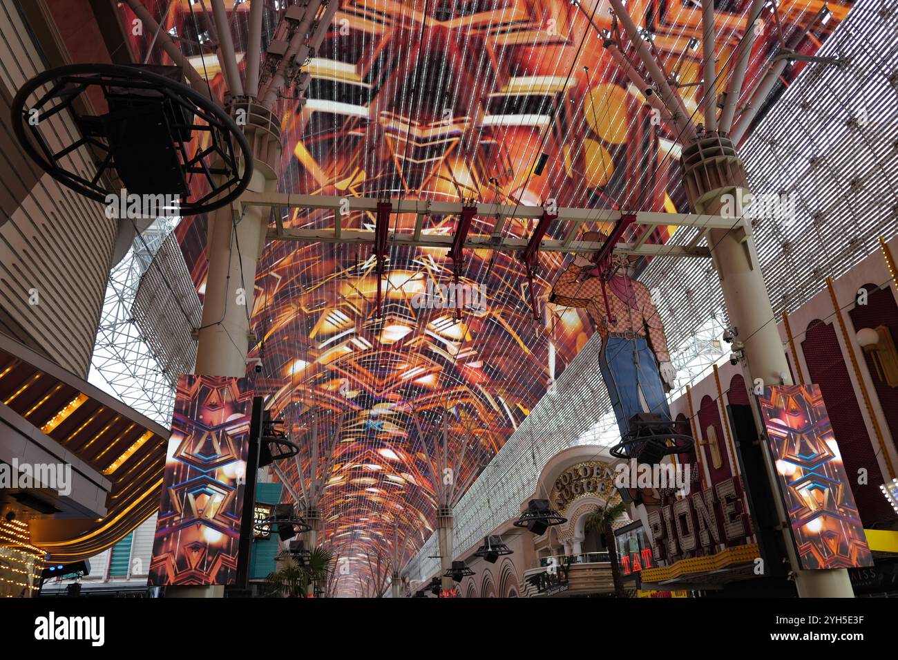 Iconic sites around Las Vegas, Nevada - including the view of the Strip ...