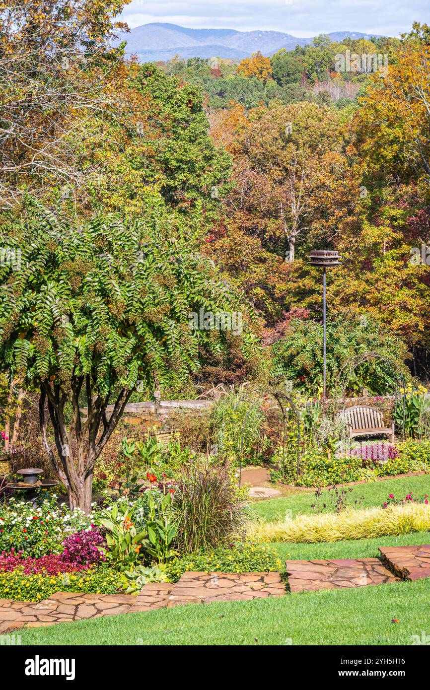 Gibbs gardens manor house gardens hi-res stock photography and images ...