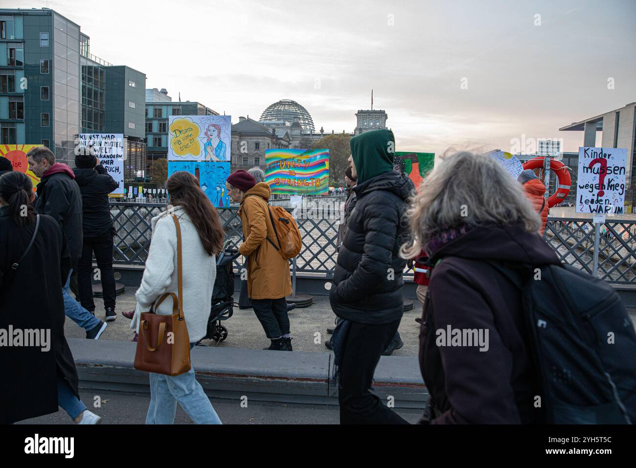 Today, on November 9, 2024, Berlin commemorates the 35th anniversary of ...